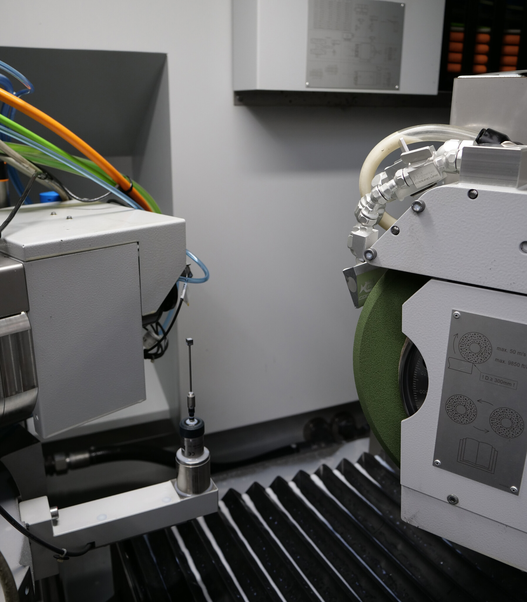 When grinding inside polygonal holes, split the “µ” - Kellenberger ...